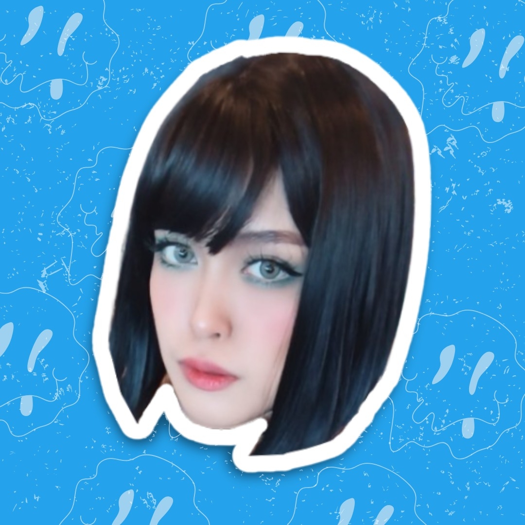 コスプレのマリア💐 (Cosplay Marias)